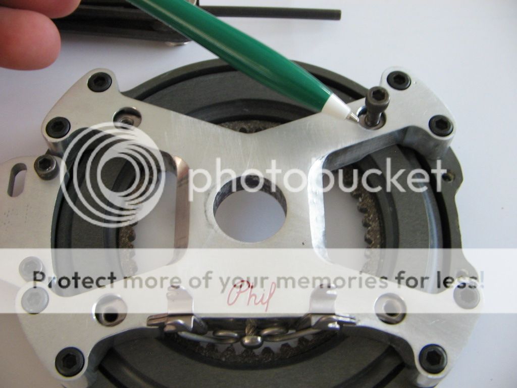 Let's have a look inside,shall we..........The Philwood Disk Brake ...